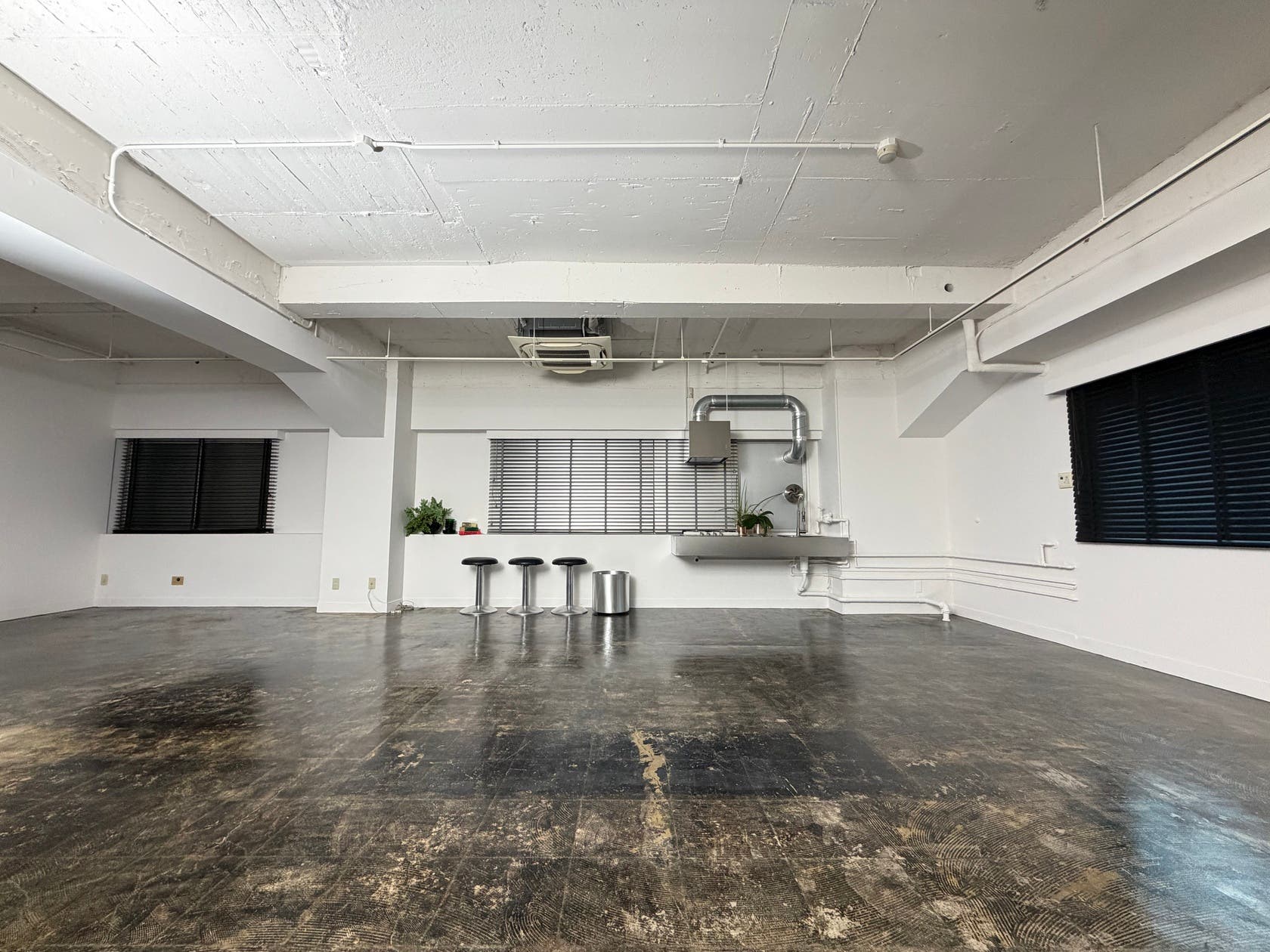 【西麻布】アパレルチームが立ち上げたHOUSE studio!!|撮る・つくる・整える|日常を表現に変える|ヴィンテージ什器多数の写真8