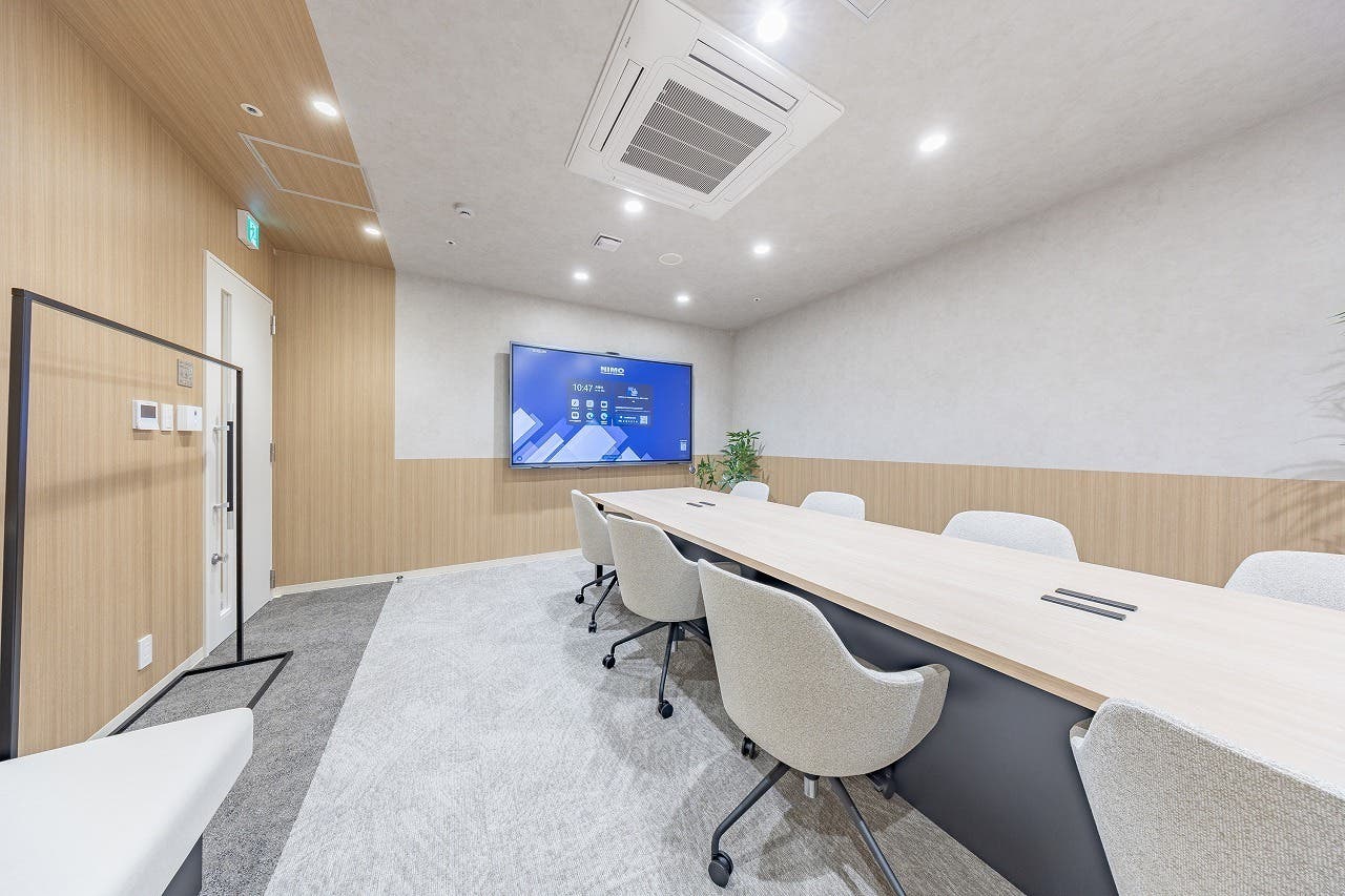 北浜駅徒歩4分、8名用会議室の写真2