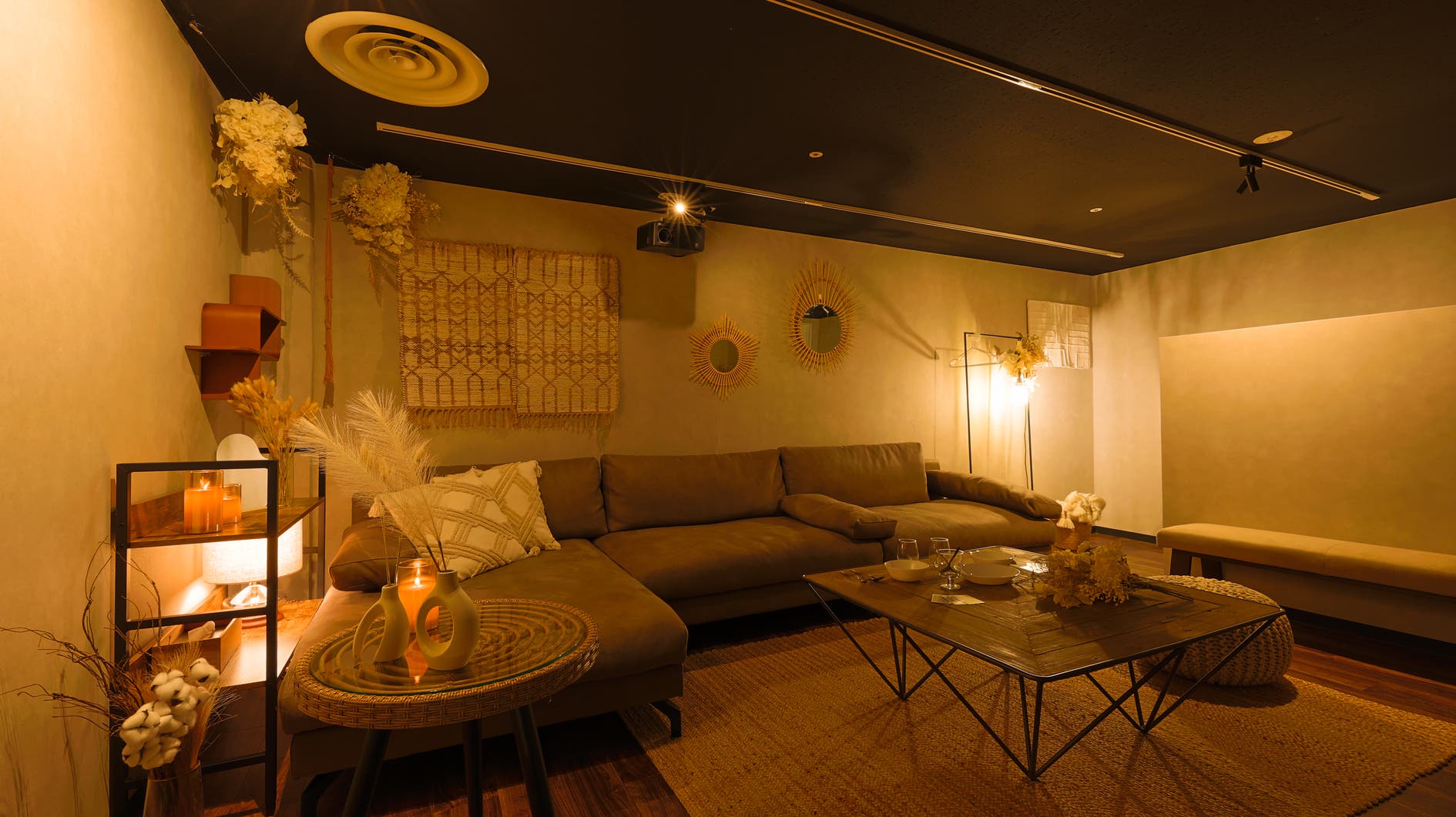 スペモ🥀デート💗プロジェクター🎥記念日🥂女子会💎パーティ🥂映画鑑賞🎬️MV撮影📸823_Atelier大阪梅田の写真3