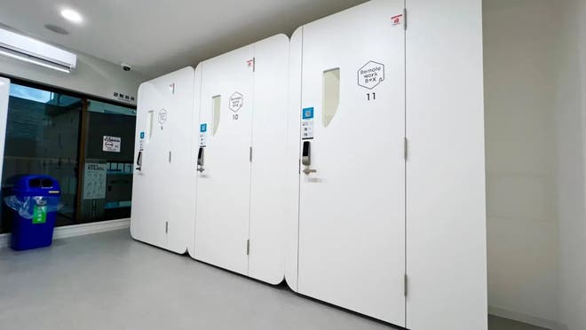 【CHATBOX 西新宿Aビル】No.10 Web会議・通話に最適/無料Wifi/電源ありの写真3