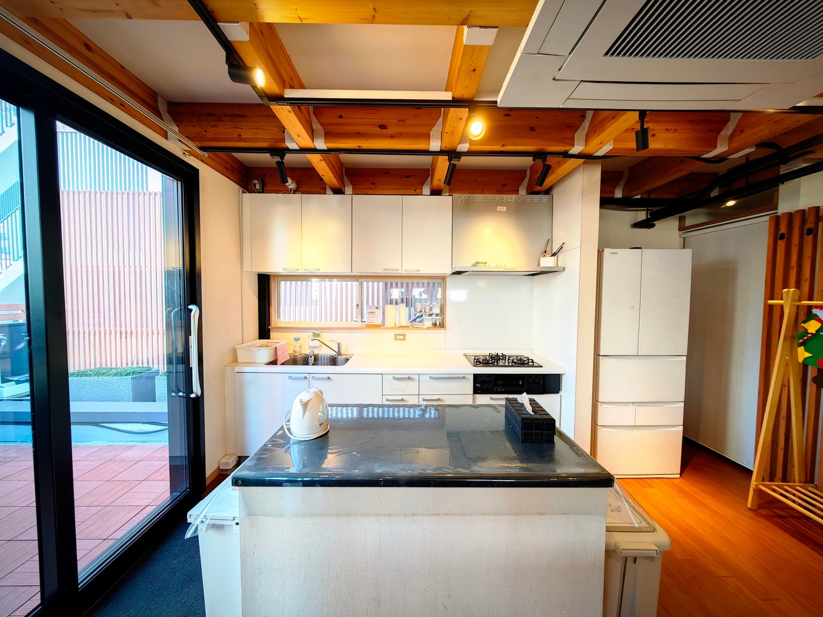 【池袋駅徒歩8分】テラスBBQ歓送迎会🎊女子会🌺大人数🙆‍♀️飲食ゴミ捨てOK🐪カラオケ🎤プロジェクター🎥製氷機ありの写真6