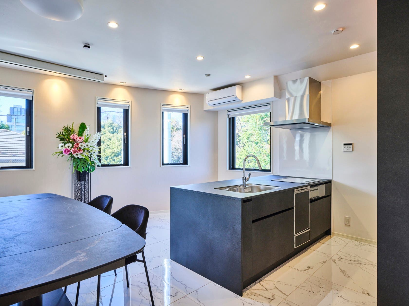 【表参道駅徒歩9分_完全貸切】 屋上からは東京タワーの夜景を一望できます。の写真3