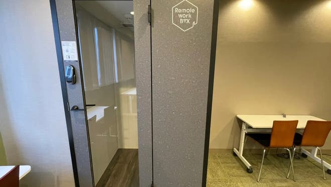 【CHATBOX 勉強カフェ 国分寺スタジオ】No.1 Web会議・通話に最適/無料Wifi/電源ありの写真1