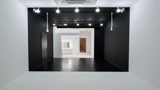 桜木町駅から徒歩11分|白ホリと黒背景が使える無料機材が豊富に揃った格安レンタル撮影スタジオの写真5
