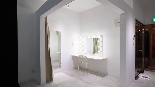 桜木町駅から徒歩11分|白ホリと黒背景が使える無料機材が豊富に揃った格安レンタル撮影スタジオの写真14