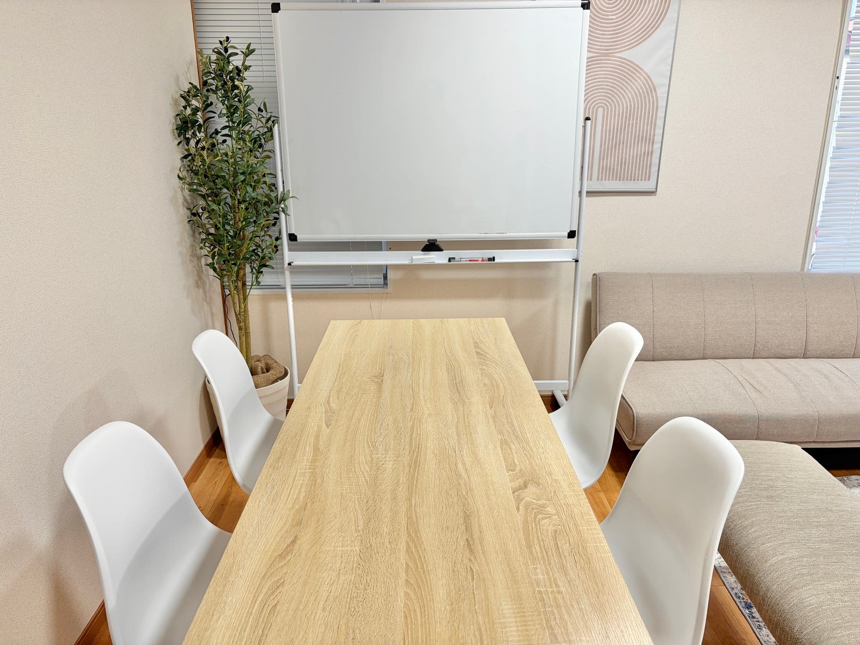 【無料駐車場あり】最大15名様✨誕生会/歓送迎会/デート/女子会/撮影/同窓会に🎉地域最大！24時間営業📣の写真8