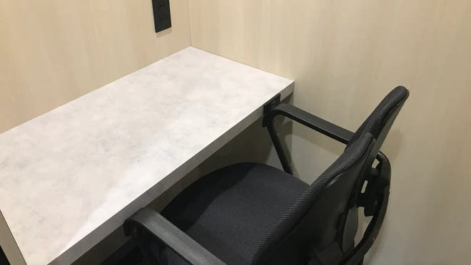 【QUICK solo 品川イースト】No.1 完全個室⭐️Wi-Fi無料!テレワーク/Zoom/自習の写真3