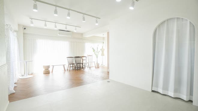 OPEN記念割🌿自然光差し込む撮影スタジオ☀️背景6種×撮影機材📸千駄ヶ谷|バースデーフォト、推し活、ポートレート撮影の写真1