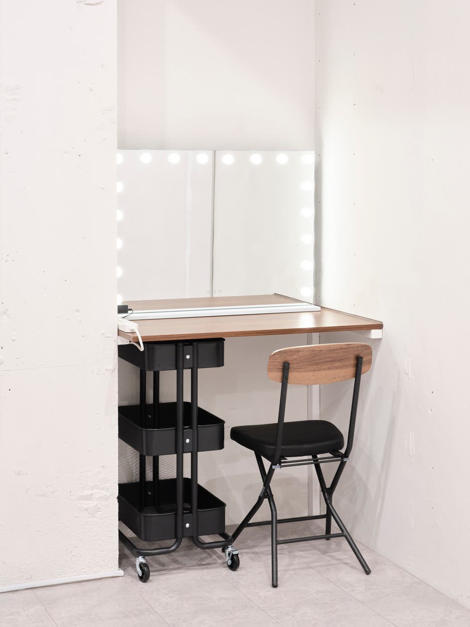 明治神宮前出口より徒歩２分の撮影スタジオ・壁面鏡張りのため、ダンススタジオとしても利用可能の写真6