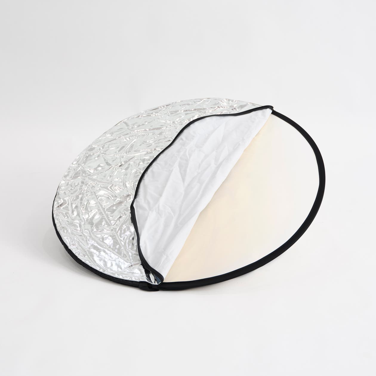 明治神宮前出口より徒歩２分の撮影スタジオ・壁面鏡張りのため、ダンススタジオとしても利用可能の写真19