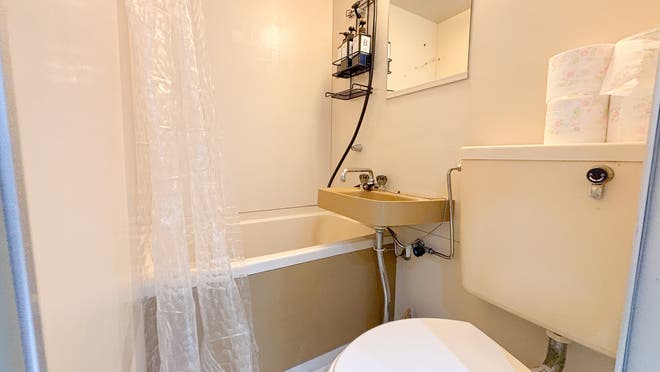 【💐撮影小物無料|なんば駅5分すぐ】自然光が降り注ぐ完全貸切の撮影スタジオ✨モール壁で高級感グッと演出/ ポートレートの写真24