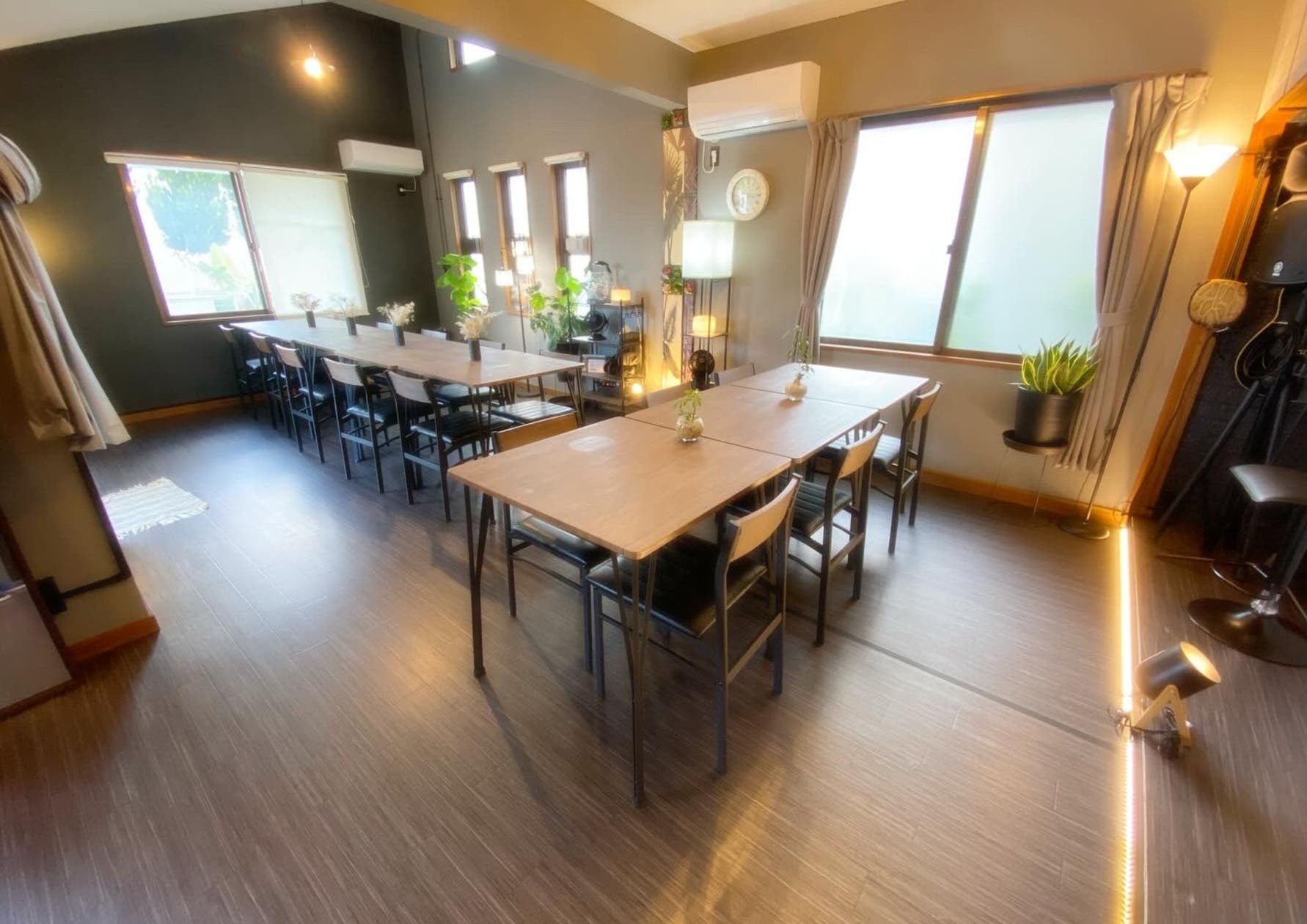 貸切カフェ！人気の北谷アラハビーチから徒歩1分！小規模パーティーやミニLIVE、セミナー講演、ワークショップなど使い方いろいろ♪の写真2