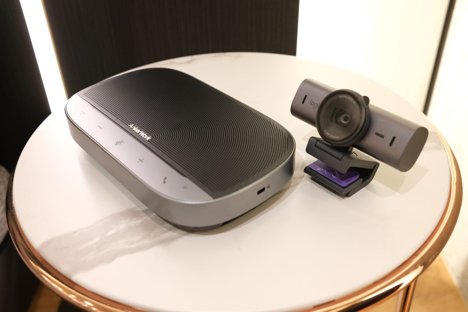 高級Web会議用マイクスピーカー＋ウェブカメラセット：AnkerWork SR500+logicool MX BRIOの画像1