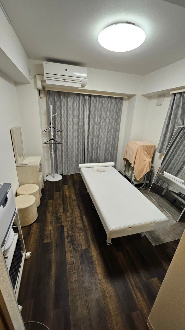 【秋葉原駅】脱毛機のある個室サロン【脱毛サロンエピデンス】の写真1