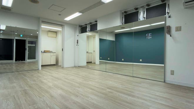 🎉2月OPEN🎉ダンス・ヨガに最適完全個室✨十三徒歩9分|大型鏡設置|無料備品多数|個人レッスン|ヨガ|ダンスの写真1