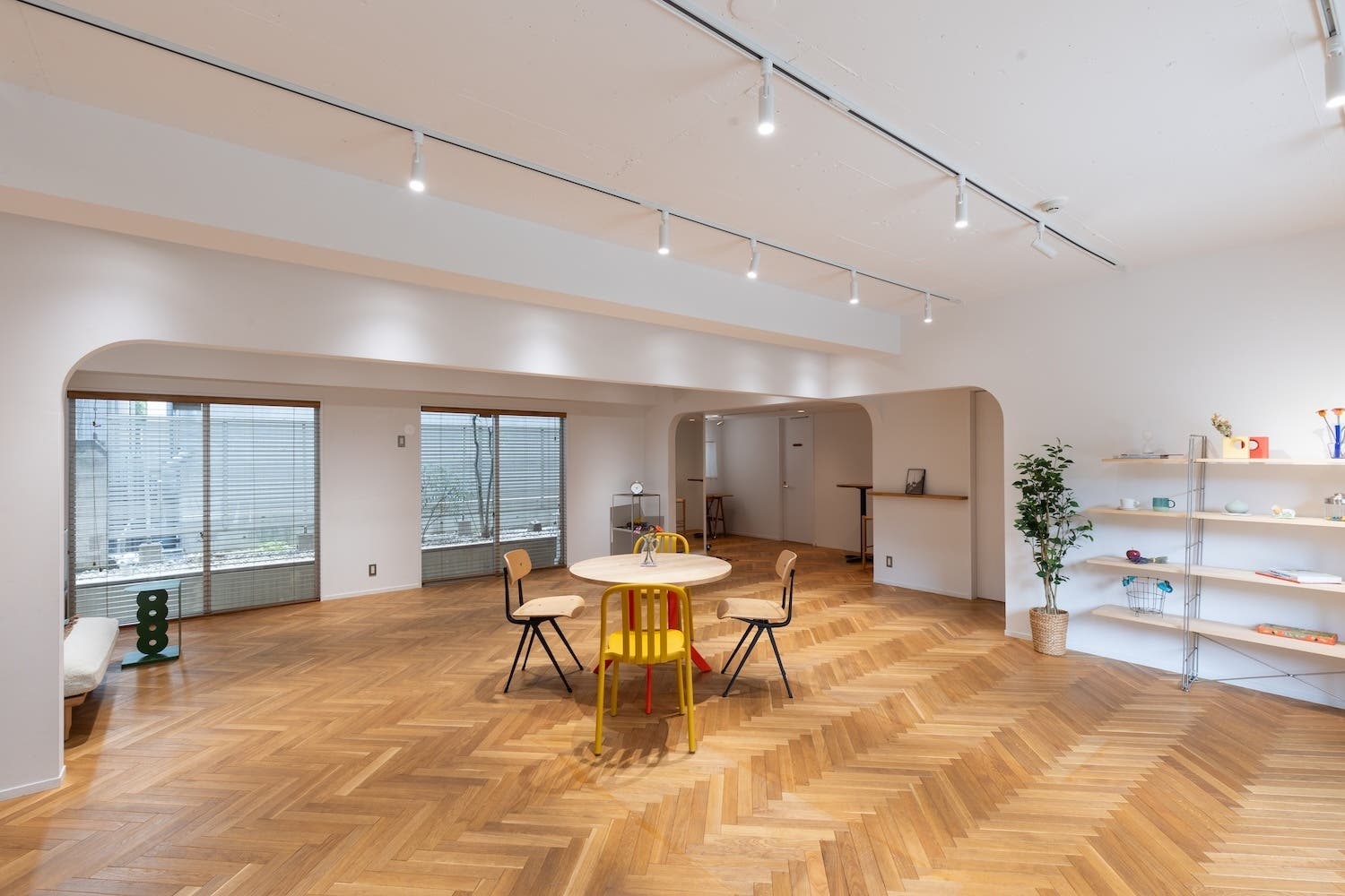 【表参道駅より徒歩7分/ 表参道SIDEWALK店】ポップアップショップやイベントにおすすめの路面スペースの写真3