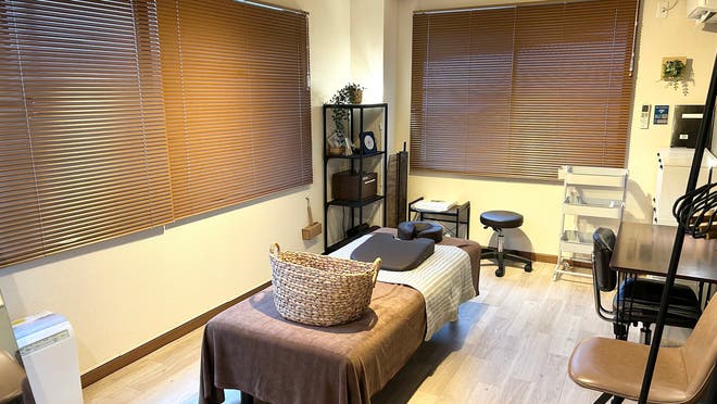 蒲田駅徒歩3分の好立地✨エステ・アロマ・整体・マッサージなどの多目的の施術に使える充実の設備・備品✨完全個室型のレンタルサロン✨の写真3