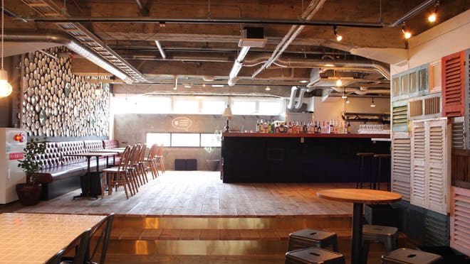 TangaTableダイニングエリアレンタルの写真1