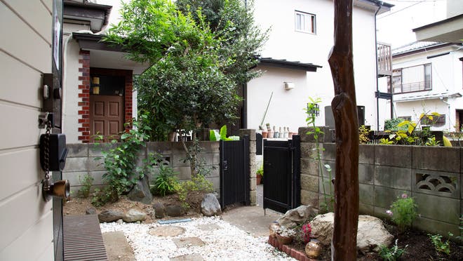 栗原邸ガーデンリビング|自然光あふれる6名までの貸切空間の写真4