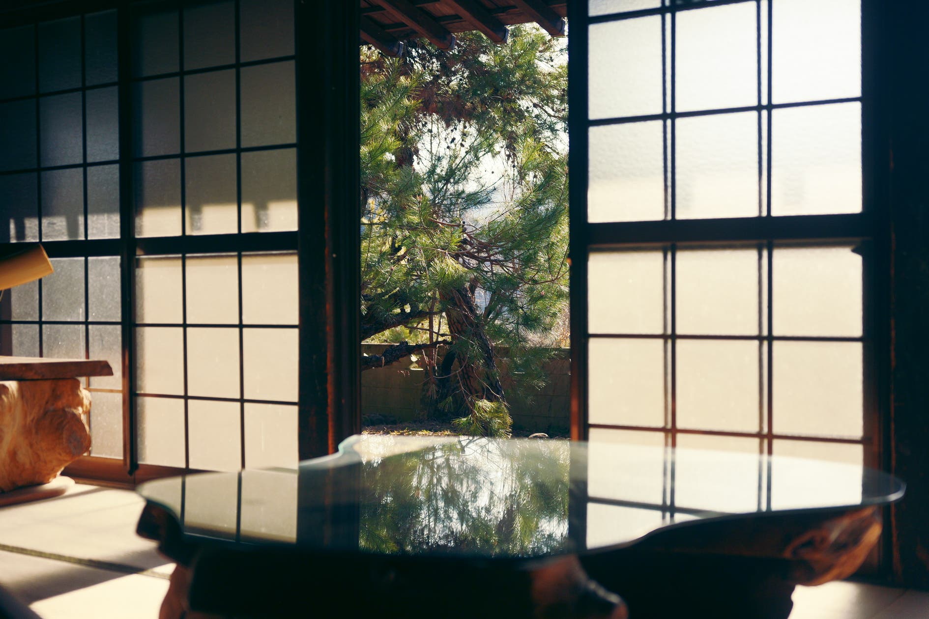 【山梨・大月】築150年超の古民家「えんがわ / engawa」｜自然光溢れる縁側と和室と庭｜撮影・ロケ・ワークショップなどにの写真9