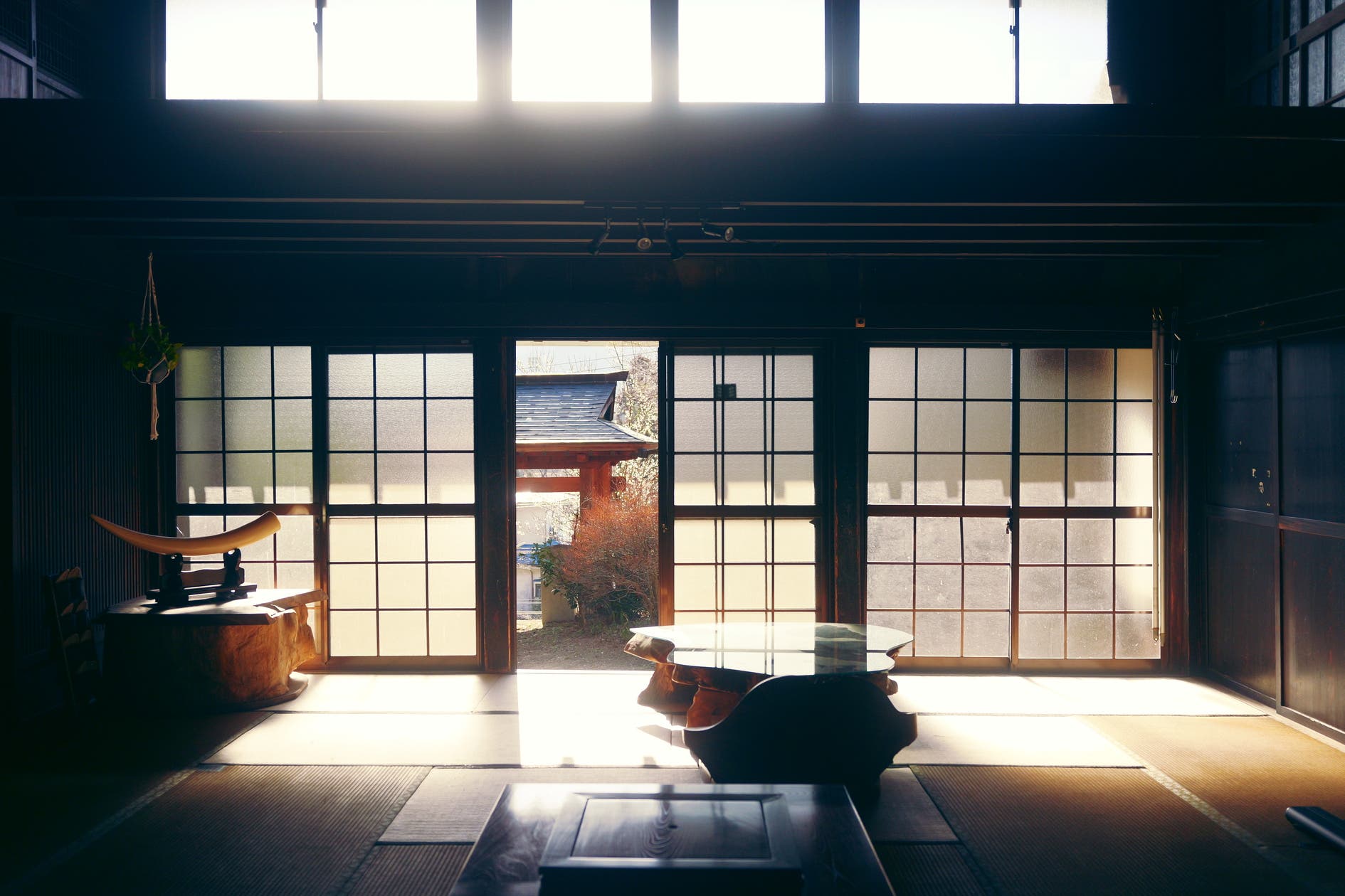 【山梨・大月】築150年超の古民家「えんがわ / engawa」｜自然光溢れる縁側と和室と庭｜撮影・ロケ・ワークショップなどにの写真10