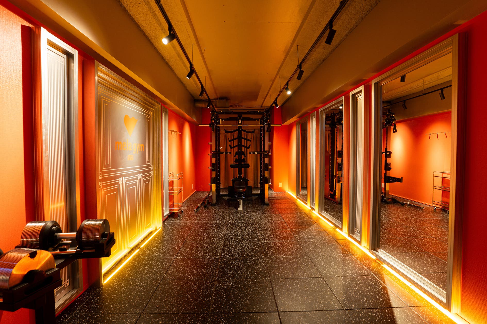 【新富町駅すぐ】清潔感・設備・デザイン、全てが整った完全個室ジム｜トレーナーが信頼する圧倒的クオリティ🔥の写真2