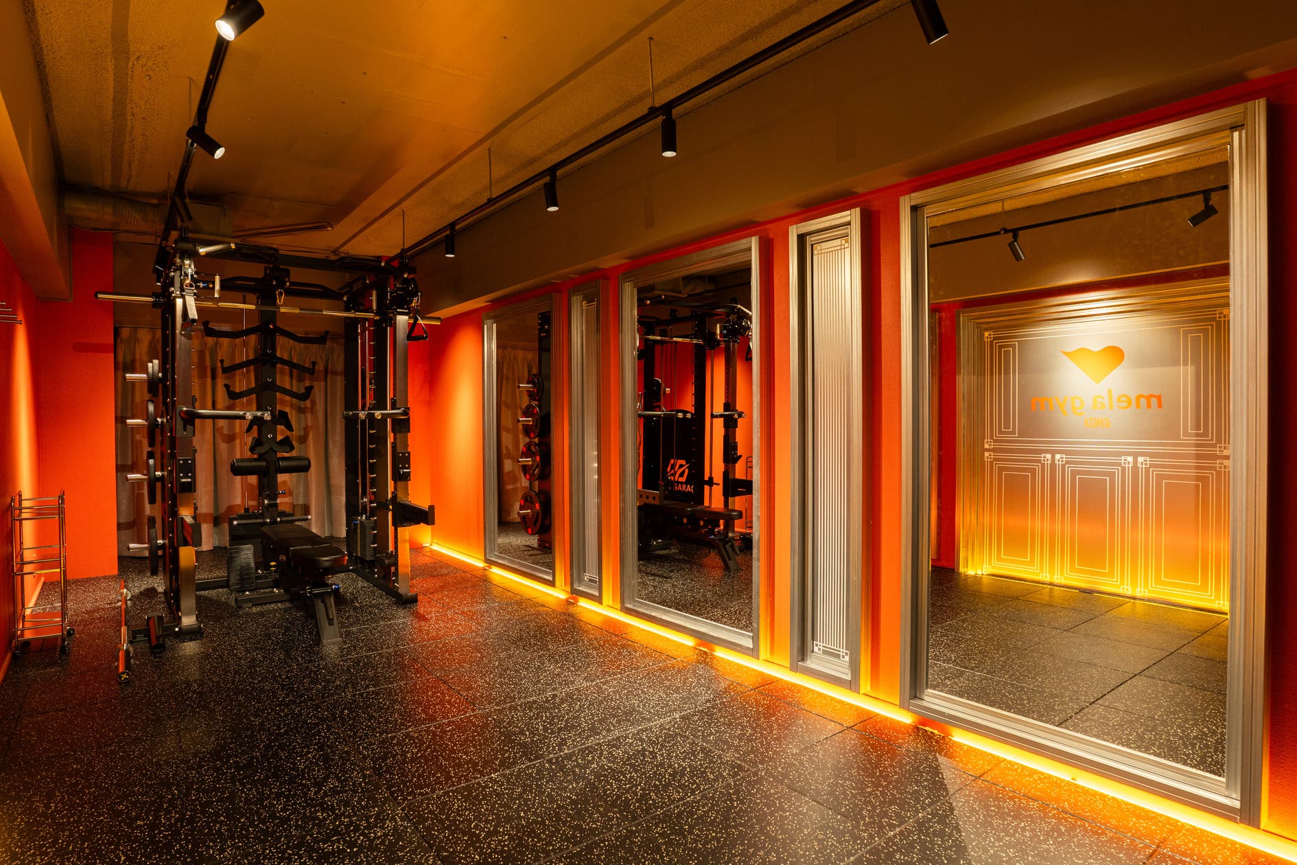 【新富町駅すぐ】清潔感・設備・デザイン、全てが整った完全個室ジム｜トレーナーが信頼する圧倒的クオリティ🔥の写真3