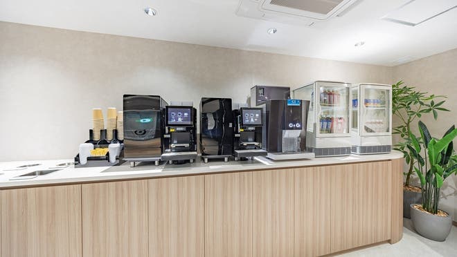 北浜駅徒歩4分、大型モニター・Wi-Fi完備の6名用会議室の写真6