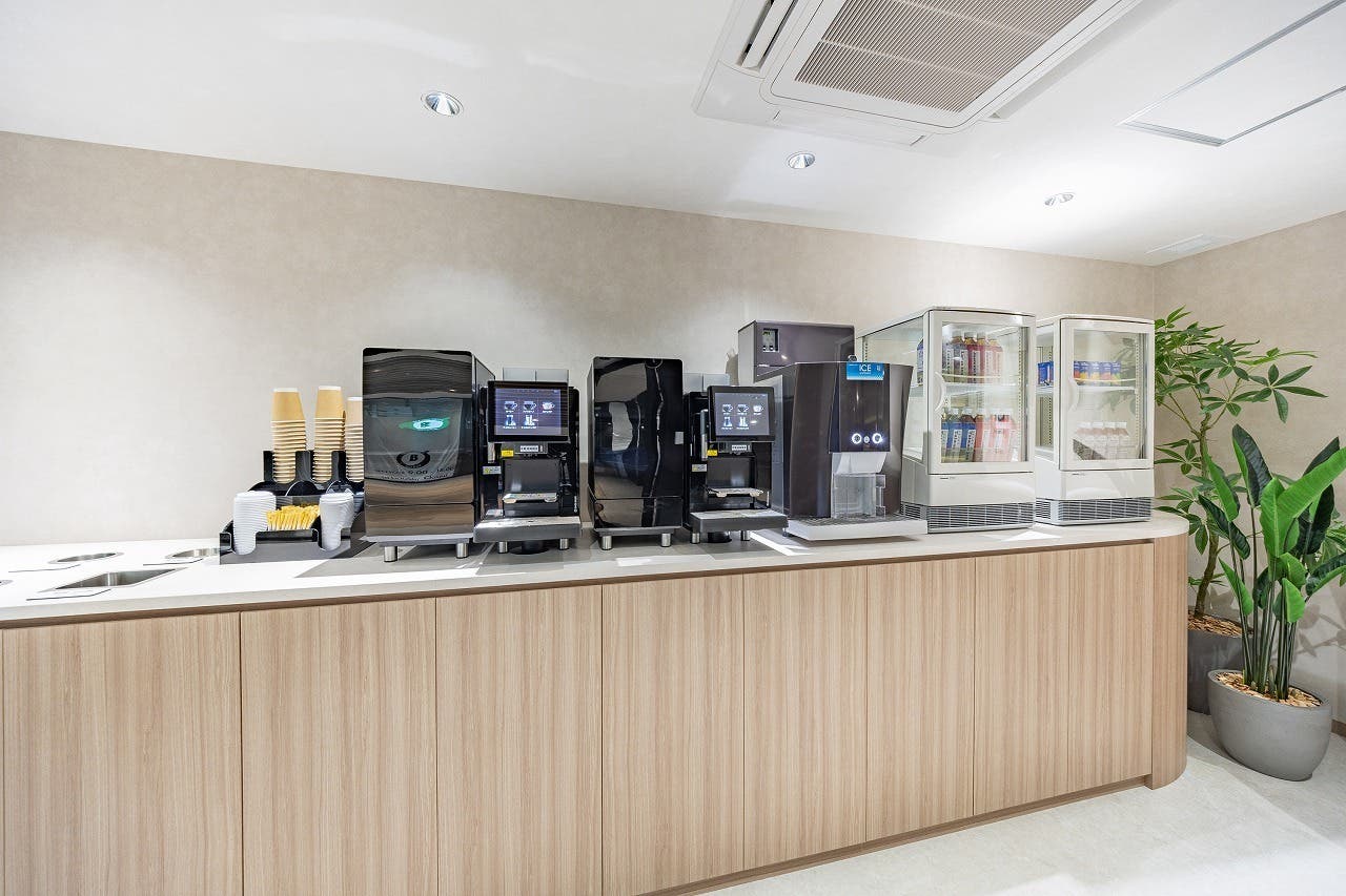 北浜駅徒歩4分、大型モニター・Wi-Fi完備の14名用会議室の写真9