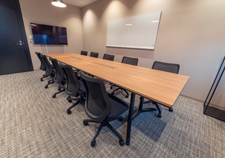 会議室 02(10名)の写真1
