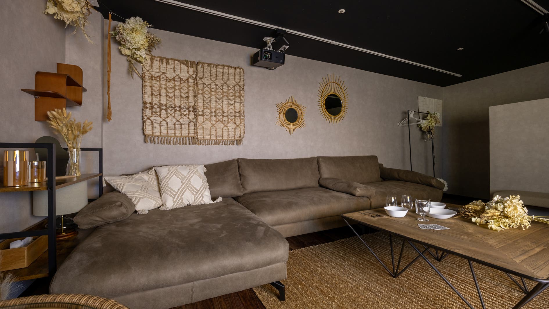 スペモ🥀デート💗プロジェクター🎥記念日🥂女子会💎パーティ🥂映画鑑賞🎬️MV撮影📸823_Atelier大阪梅田の写真18