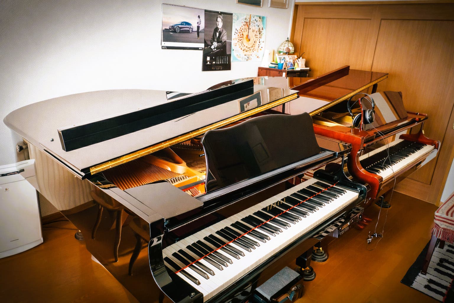 山形市｜グランドピアノ2台完備のレンタル練習室の写真2