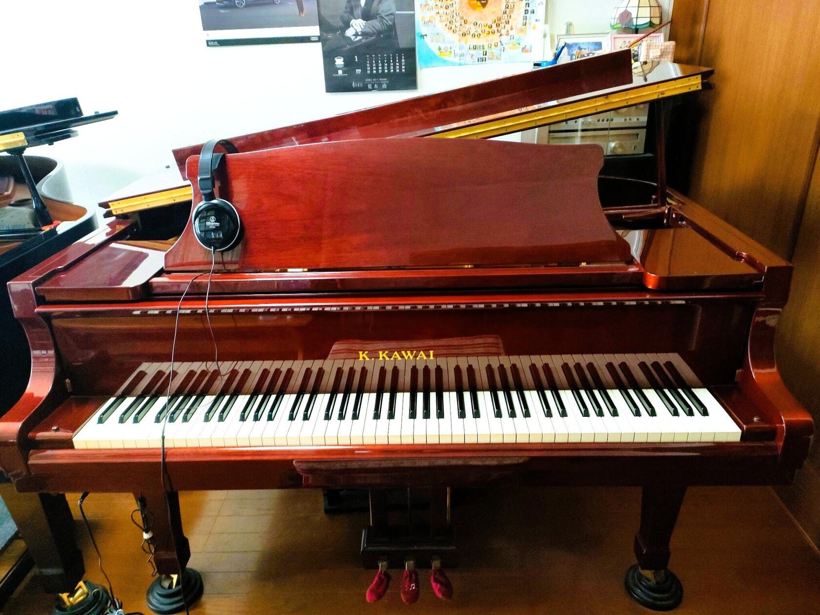 山形市｜グランドピアノ2台完備のレンタル練習室の写真4