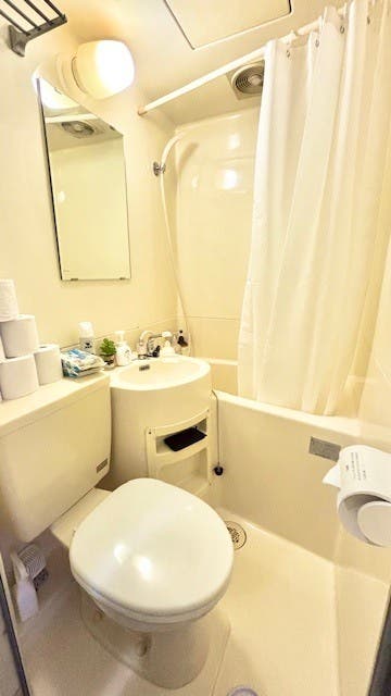 新大阪駅すぐ／24時間利用可／室内防犯カメラ無し／100インチスクリーンドルビー音質♬　映画🎞️押し活💛の写真3