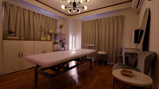 【✨OPEN 価格¥900~✨】心斎橋駅8分!長堀橋駅1分!上質でやさしい大人の完全個室サロン🪞の写真5