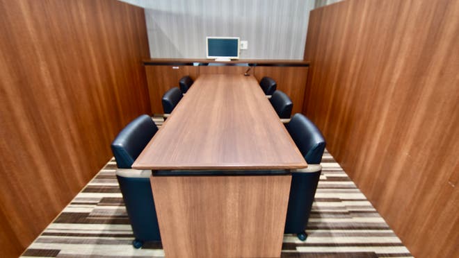 【トヨタモビリティ富山 高岡】国道8号線沿い!2階ショールームをまるごと利用可能!最大50名!イベント、研修、セミナーなどに!の写真17