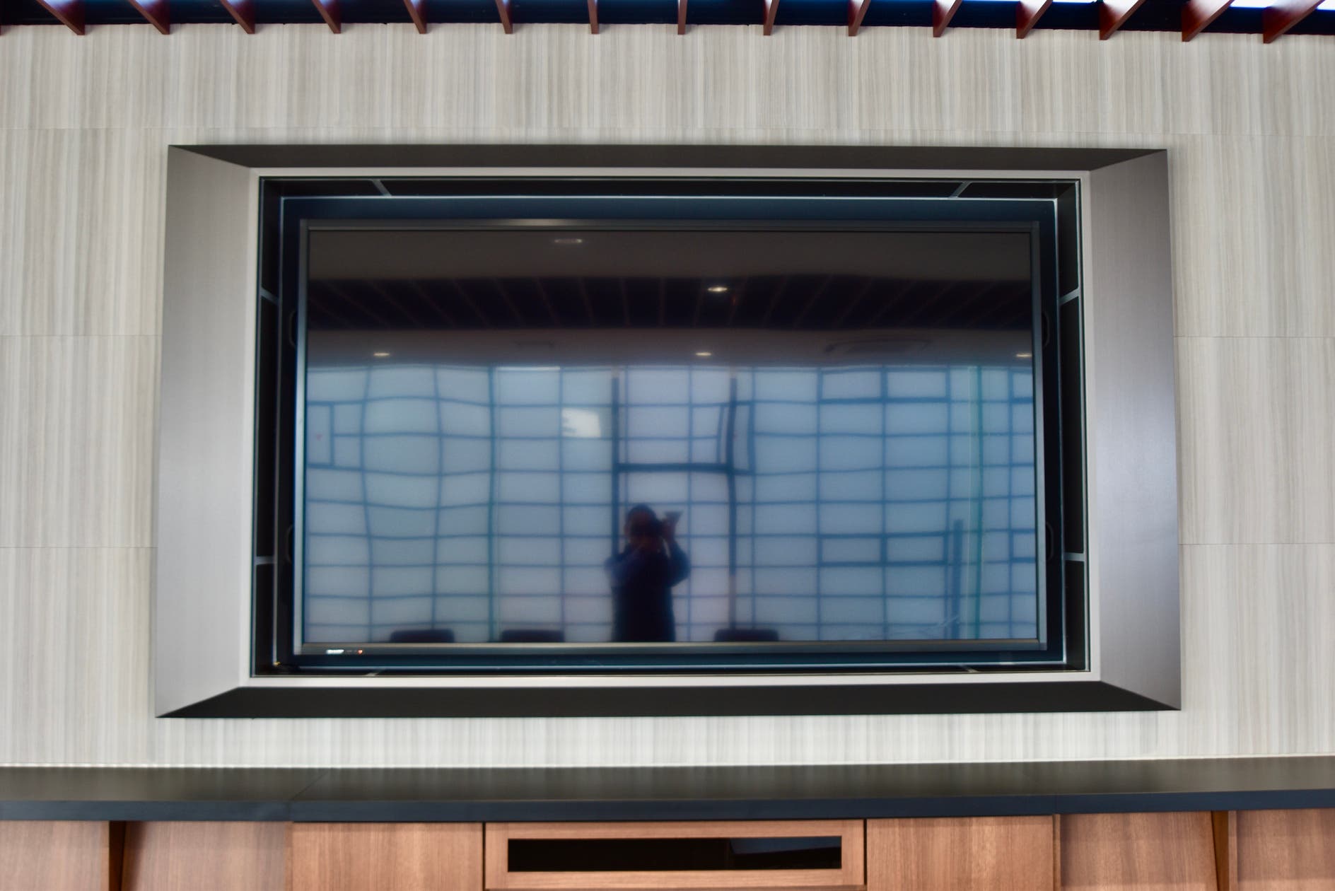 【トヨタモビリティ富山 高岡】国道8号線沿い！2階ショールームをまるごと利用可能！最大50名！イベント、研修、セミナーなどに！の写真18