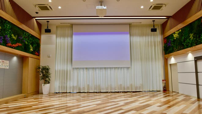 【トヨタモビリティ富山 五福】五福末広町駅より徒歩1分!大型プロジェクター!最大30名!イベント、研修、セミナー、展示会などに!の写真2