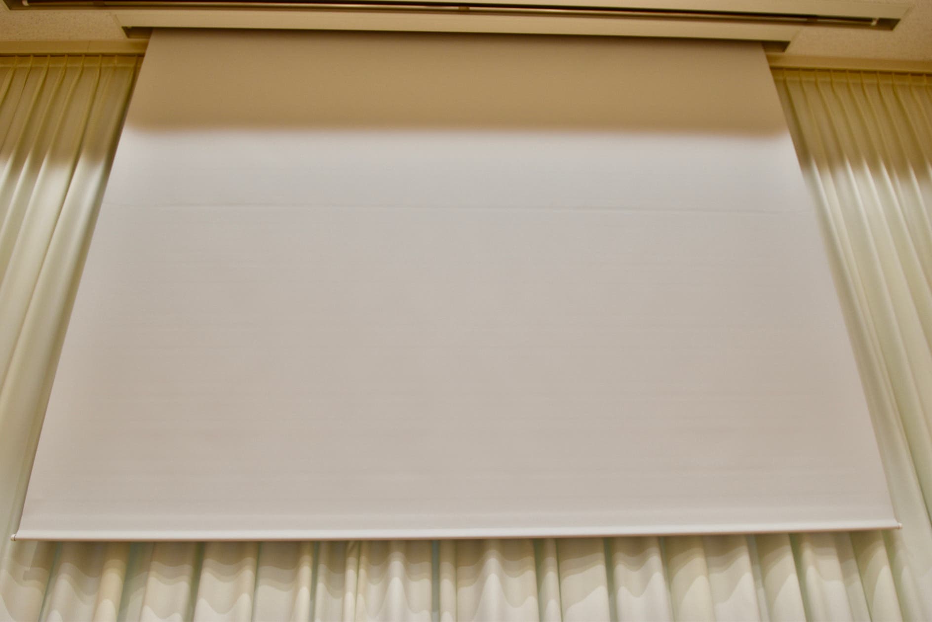 【トヨタモビリティ富山 五福】五福末広町駅より徒歩１分！大型プロジェクター！最大30名！イベント、研修、セミナー、展示会などに！の写真6