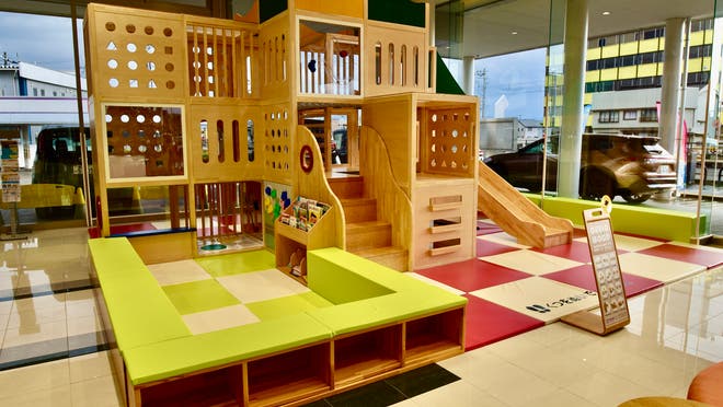 【トヨタモビリティ富山 五福】五福末広町駅より徒歩1分!大型プロジェクター!最大30名!イベント、研修、セミナー、展示会などに!の写真7