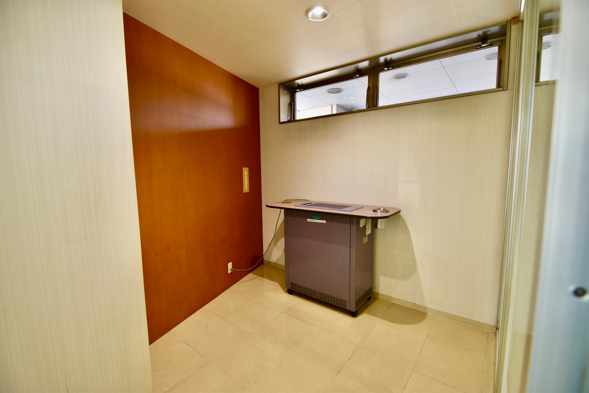 【トヨタモビリティ富山 五福】五福末広町駅より徒歩１分！大型プロジェクター！最大30名！イベント、研修、セミナー、展示会などに！の写真11