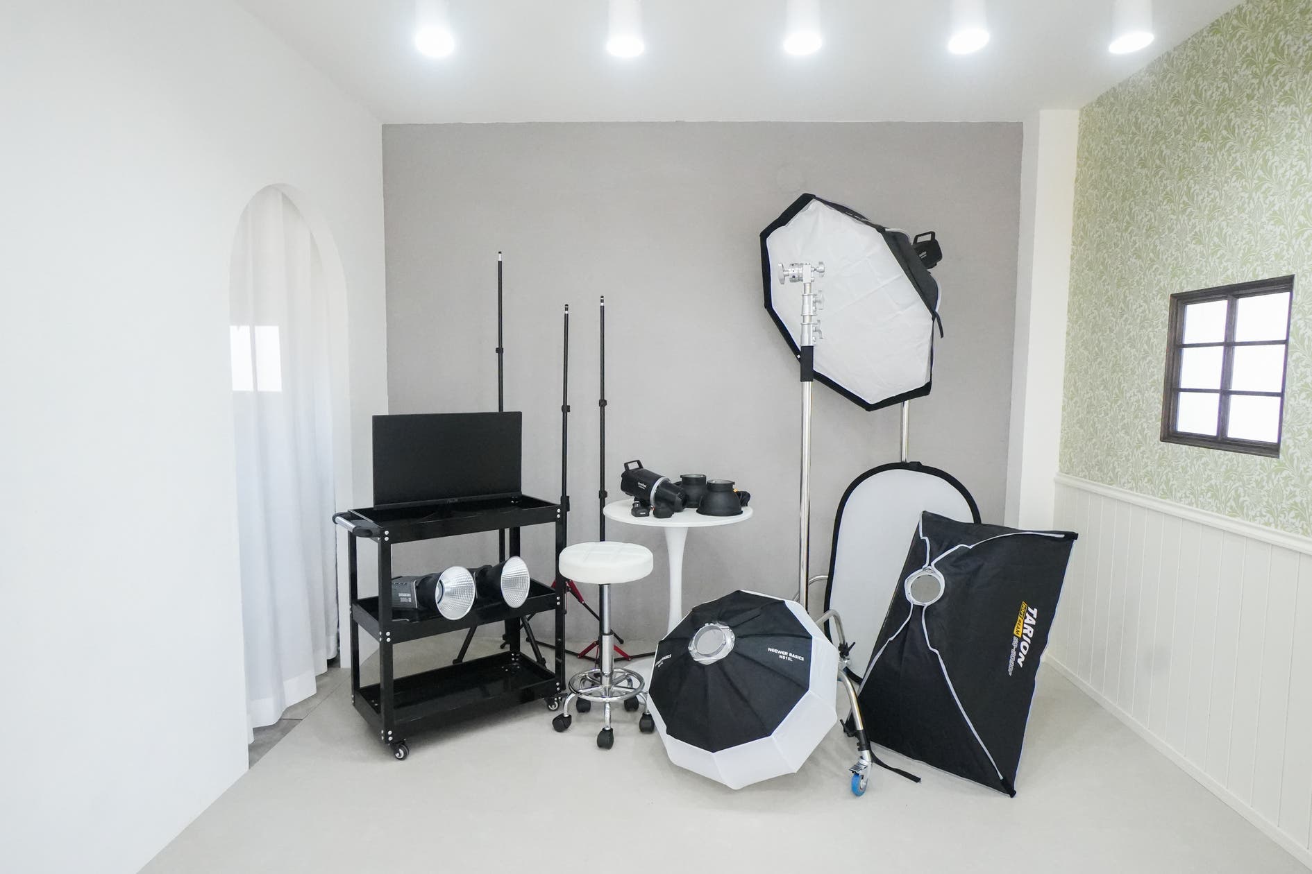 OPEN記念割🌿自然光差し込む撮影スタジオ☀️背景6種×撮影機材📸千駄ヶ谷｜バースデーフォト、推し活、ポートレート撮影の写真18