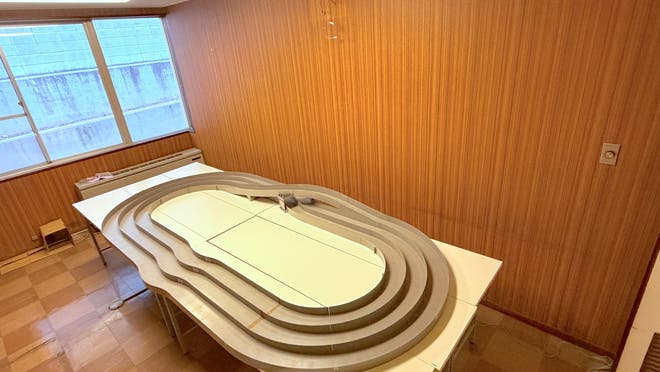 ミニ四駆コースルーム|飯田橋駅徒歩2分学校跡地のレンタルスペースの写真3