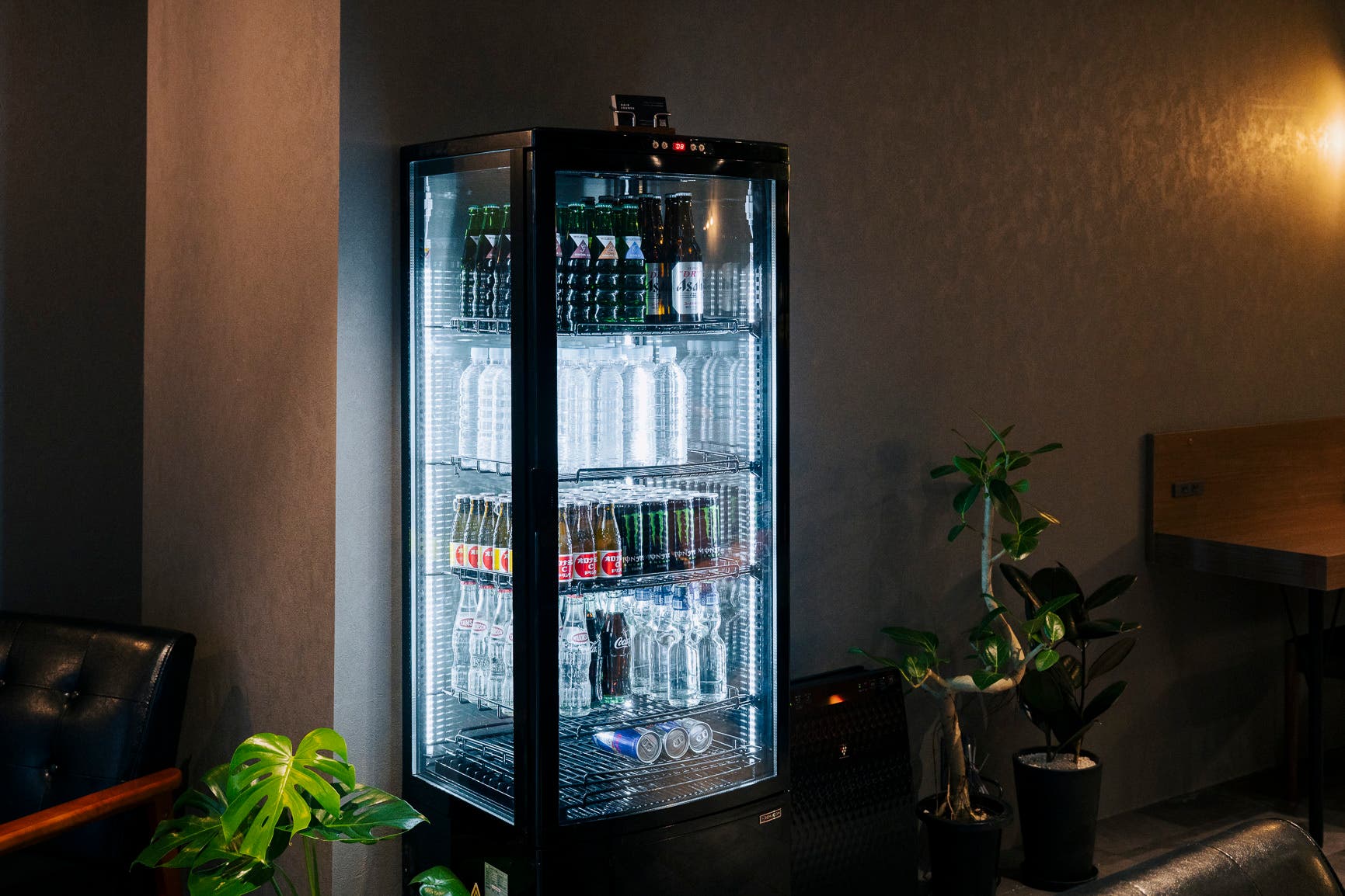 【人形町駅、三越前駅、他2駅から徒歩数分】モニター・フリードリンク、スナック付き会議室の写真4