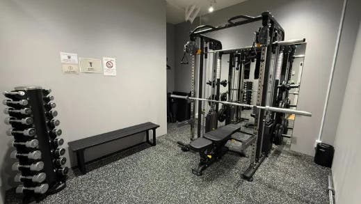 【 中延駅徒歩2分】12㎡/駅近!マルチマシンやダンベル完備のトレーニングルーム/ ルービー中延 room4 の写真1