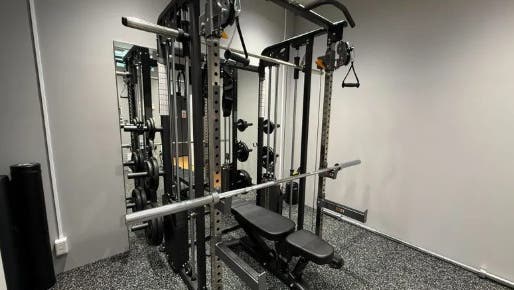 【 中延駅徒歩2分】12㎡/駅近!マルチマシンやダンベル完備のトレーニングルーム/ ルービー中延 room4 の写真2