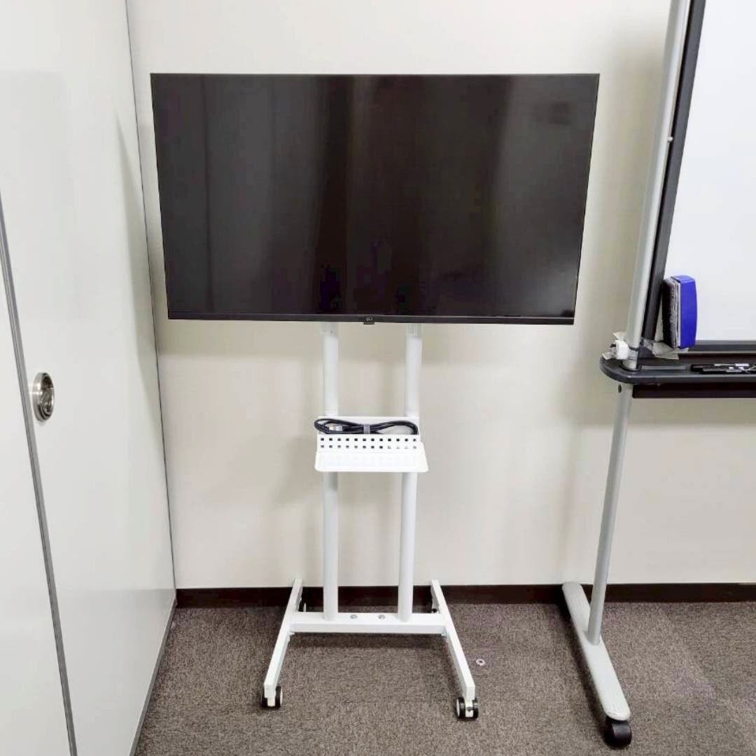 〈会議室Ａ〉大井町駅徒歩２分 | 最大8名 | WEB会議・研修・面談に最適 | モニタ・ホワイトボード| 光回線wifi  の写真8