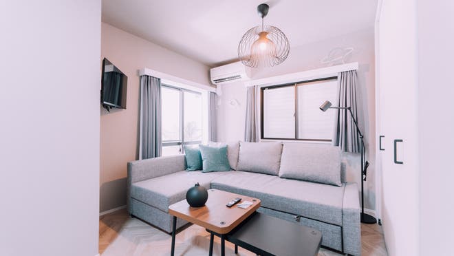 新宿徒歩圏|ネオンおしゃれ空間|女子会・撮影・ママ会・パーティー|最大10名の写真4