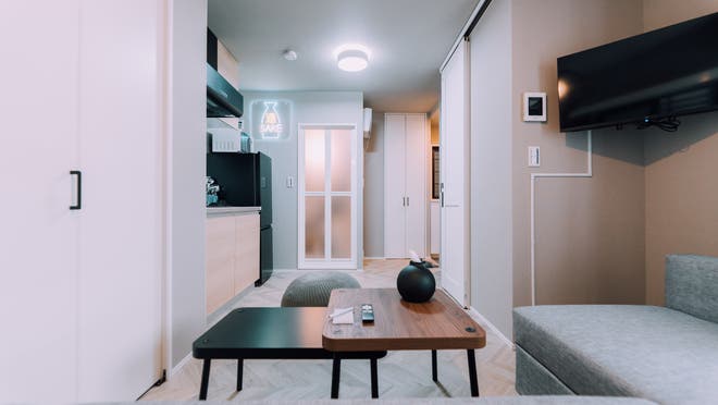 新宿徒歩圏|ネオンおしゃれ空間|女子会・撮影・ママ会・パーティー|最大10名の写真5