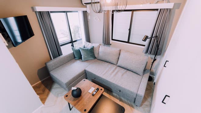 新宿徒歩圏|ネオンおしゃれ空間|女子会・撮影・ママ会・パーティー|最大10名の写真6